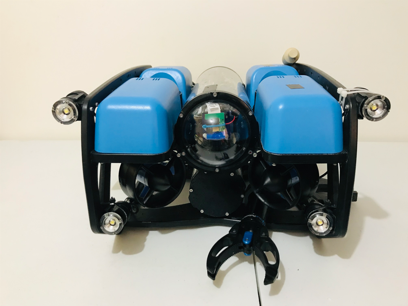La colaboración de robots en los océanos: vehículos subacuáticos ...